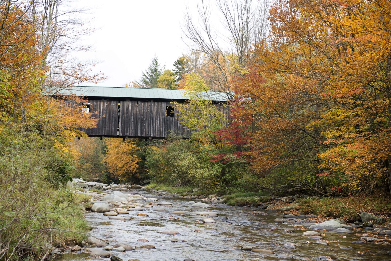 12 Best-Loved New England Fall Foliage Drives Featuring Waterfalls ...